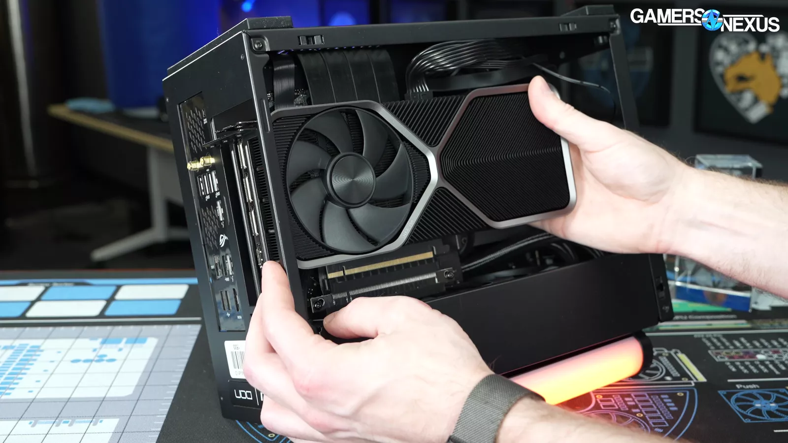 Water Cooled Mini-ITX Review: Dan Case A4-H2O Thermals, Noise, & Cable Management | GamersNexus