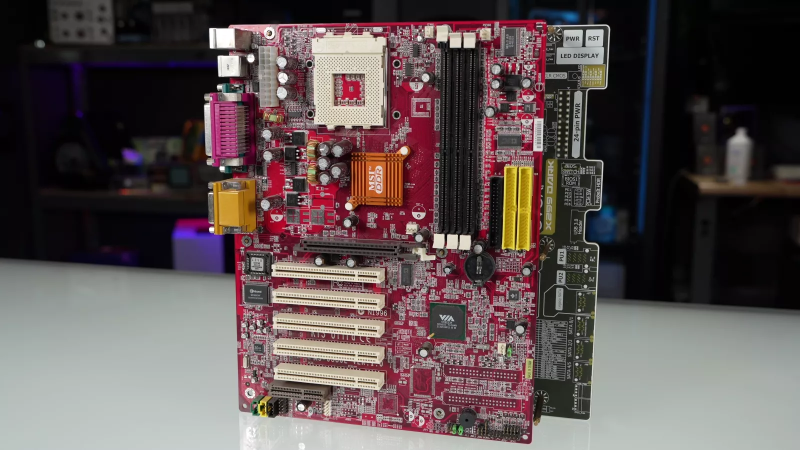 Back from the Dead: 3dfx's Unreleased Voodoo5 6000 Quad-GPU Card ...