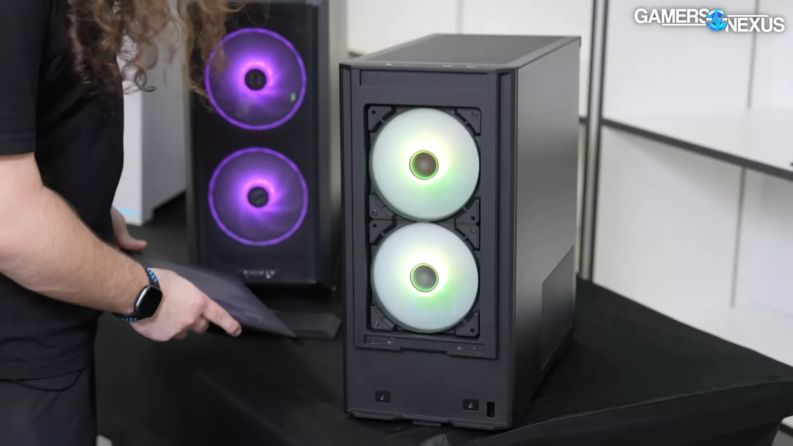 Lian Li's Brilliant Airflow Design: Lancool 207 Budget Case, 217 Wood ...