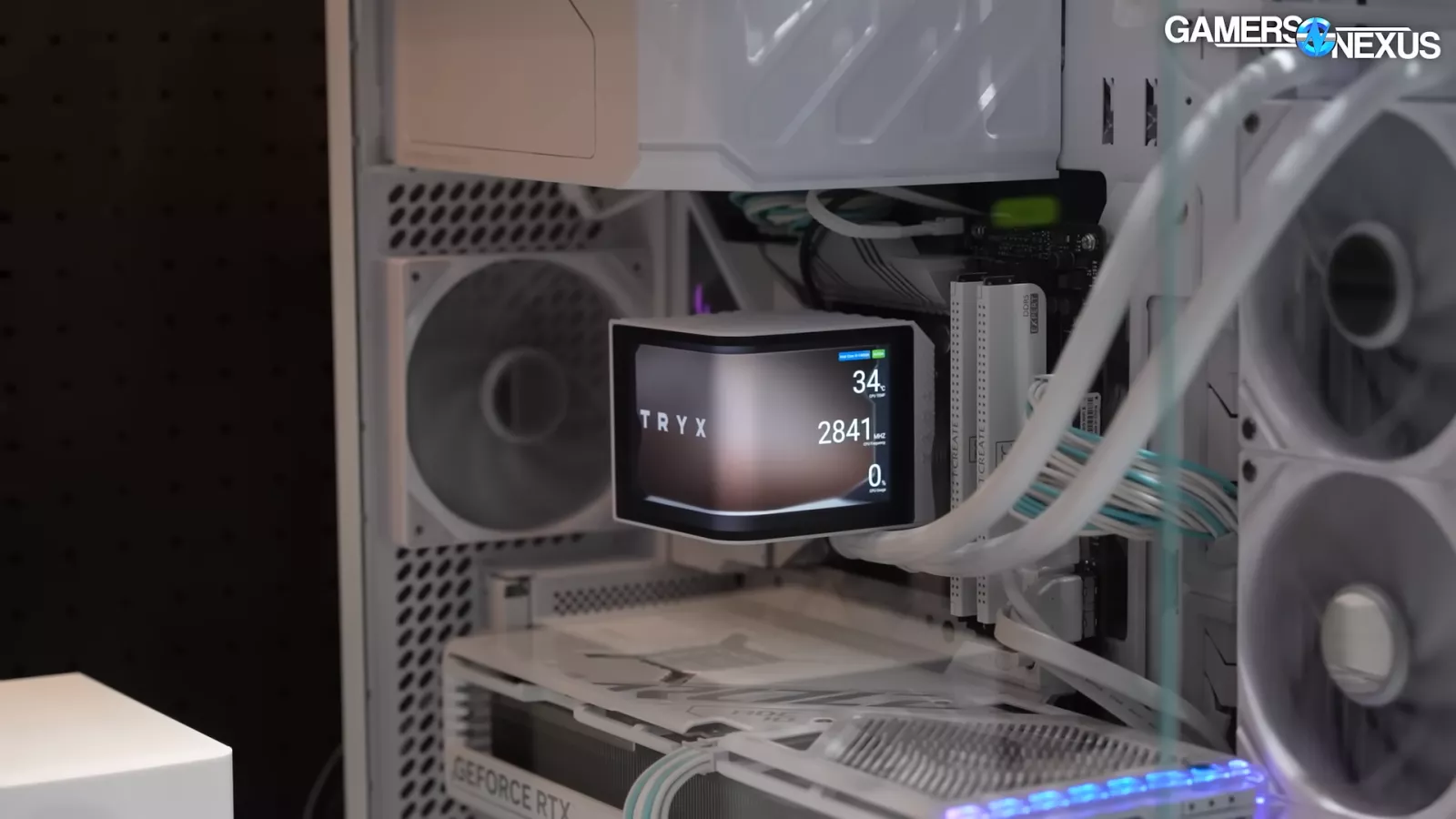 The Weirdest New PC Company: Tryx '3D' Panorama Cooler, Paracord Case, & Luca | GamersNexus