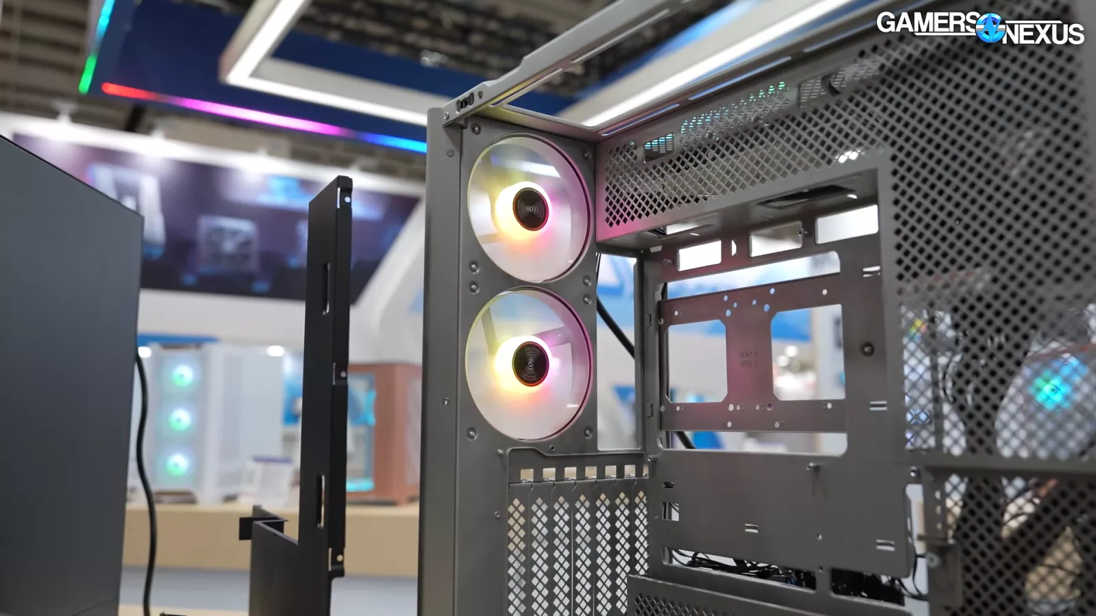 New Montech King 65 Pro, King 95 Mega, Sky 3 PC Cases | Computex 2024 ...