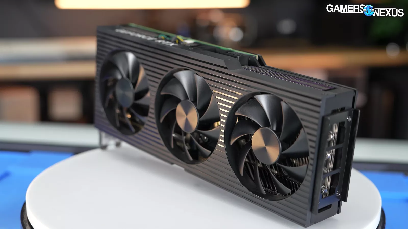 Dell Made an Impressive RTX 4090: Relatively Small, Large Flow-Through ...