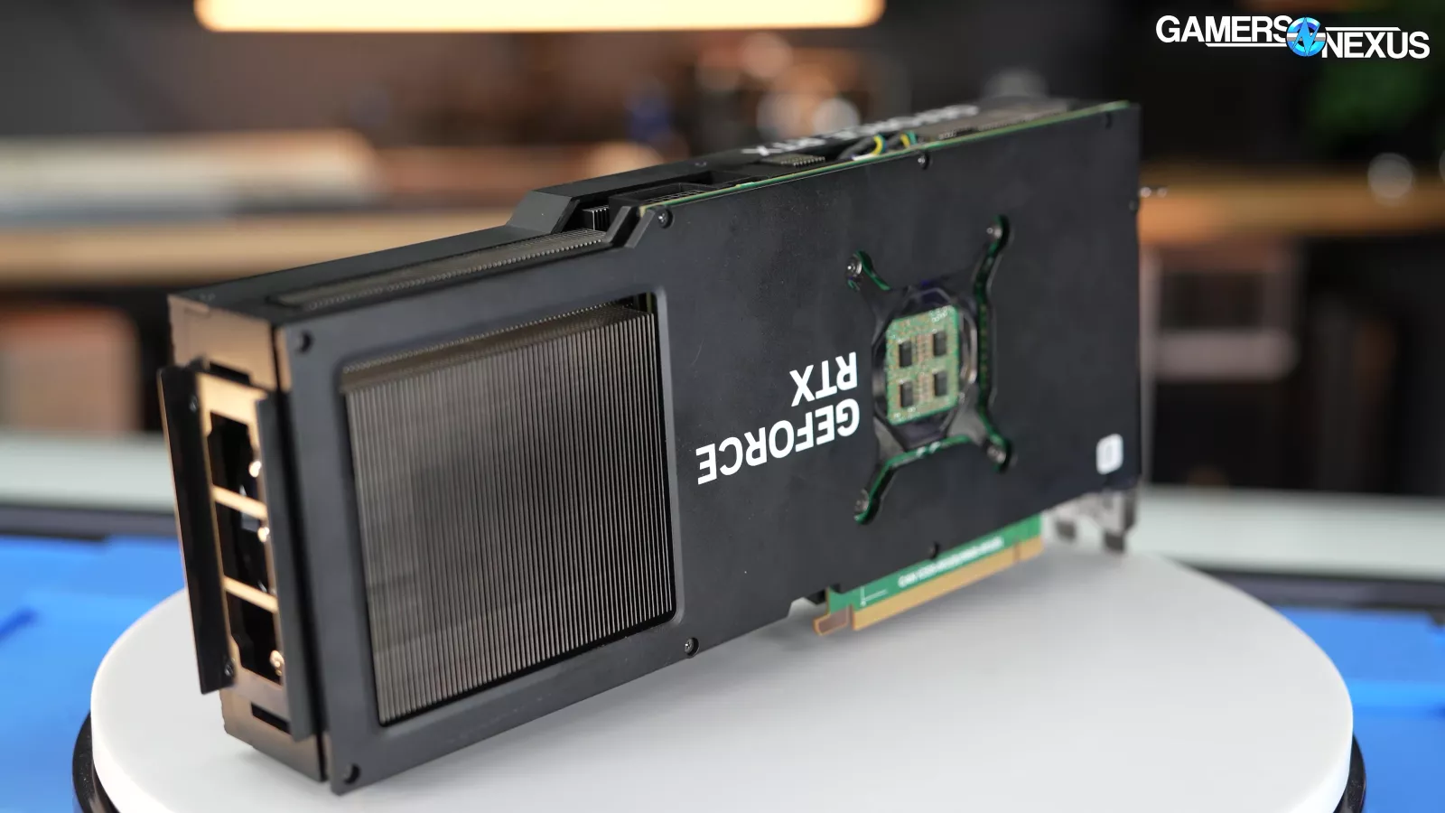 Dell Made an Impressive RTX 4090: Relatively Small, Large Flow-Through ...