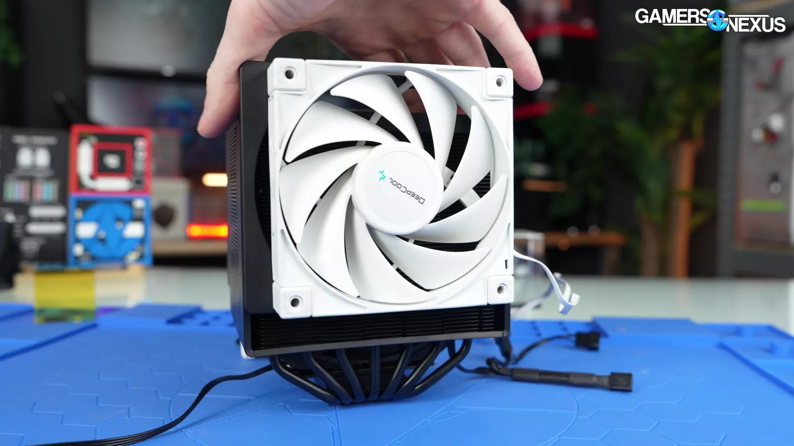 Mega Size Air Cooler: Deepcool Assassin IV CPU Cooler Review ...