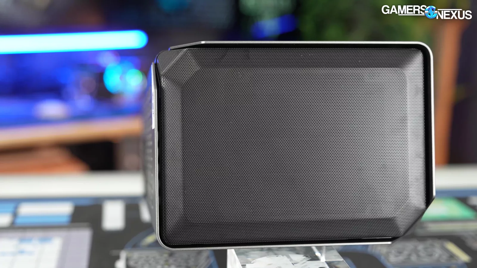 Well-Built Mini-ITX Case: Cooler Master NCORE 100 MAX Review ...