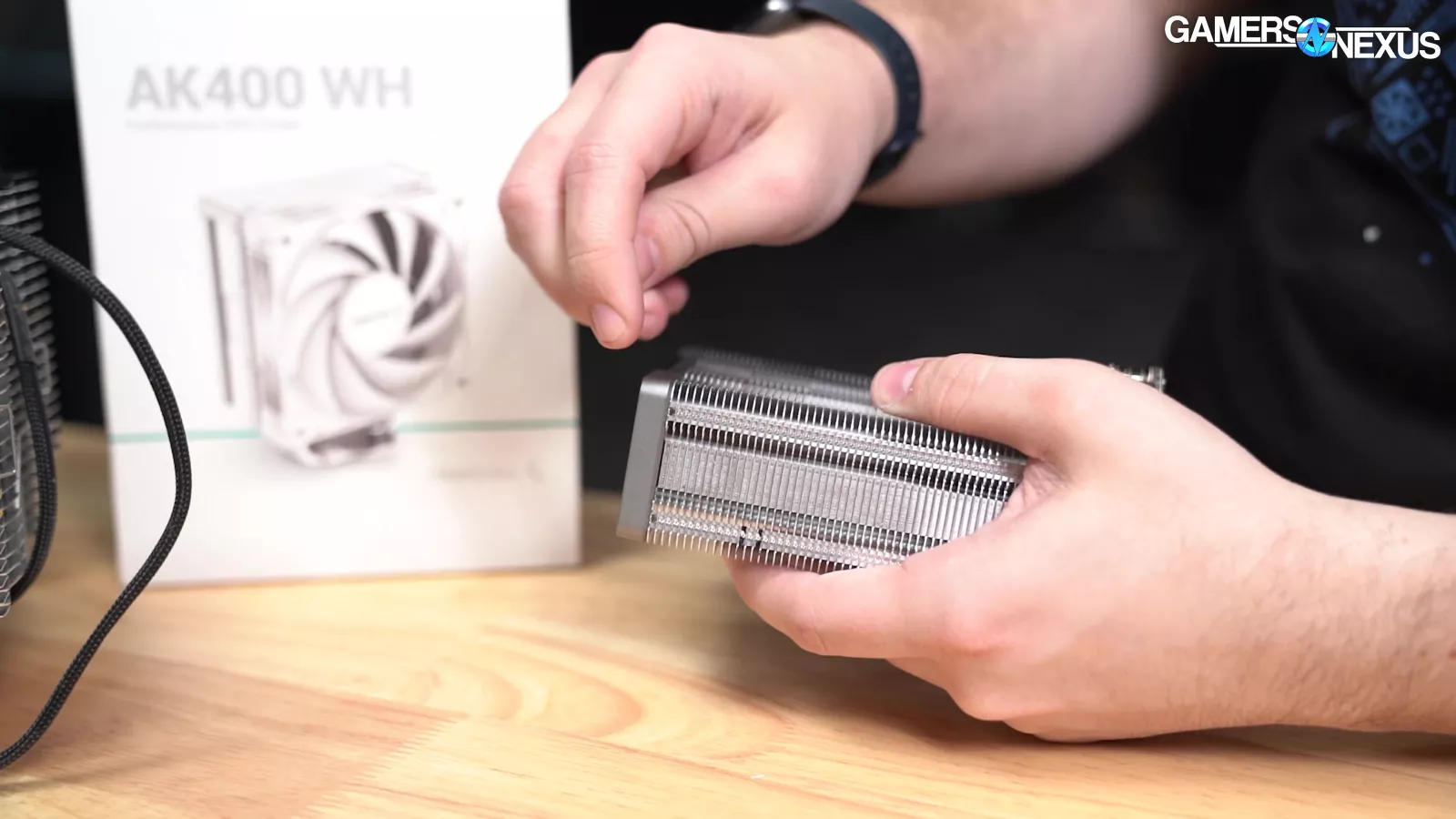 Best Cheap CPU Coolers Benchmarked: Deepcool AK400 Review | GamersNexus