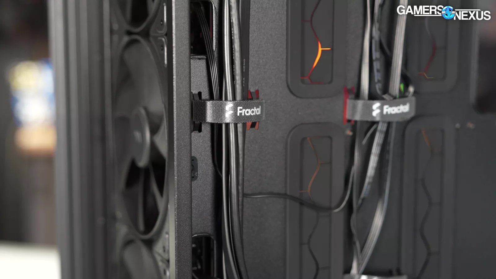 Fractal North XL Case Review & Benchmarks: Wood Panels & Mesh | GamersNexus