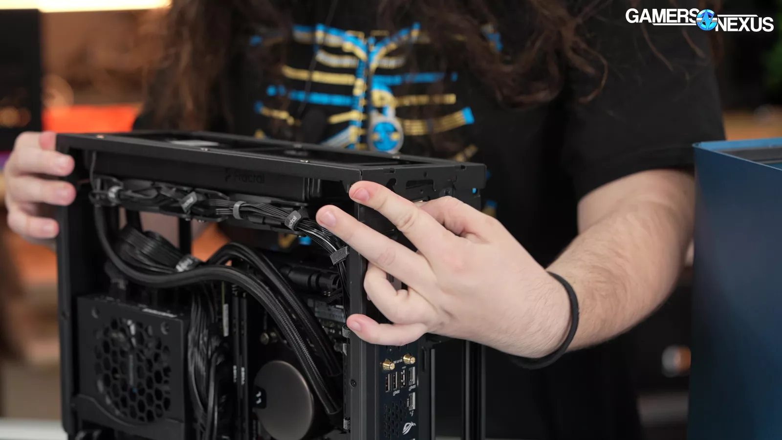 Fractal's Excellent Era 2 Case: Review, Thermal Benchmarks, Cable ...