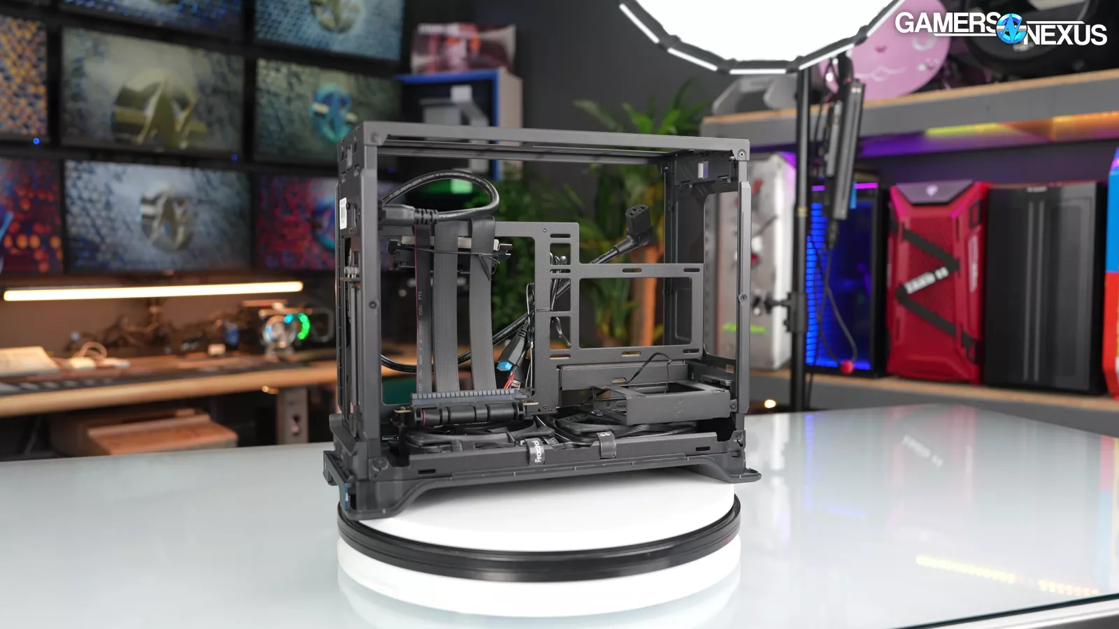 Fractal's Excellent Era 2 Case: Review, Thermal Benchmarks, Cable ...