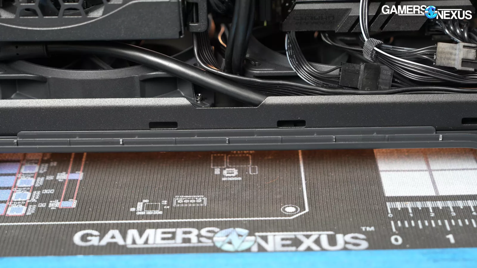 Fractal's Excellent Era 2 Case: Review, Thermal Benchmarks, Cable ...