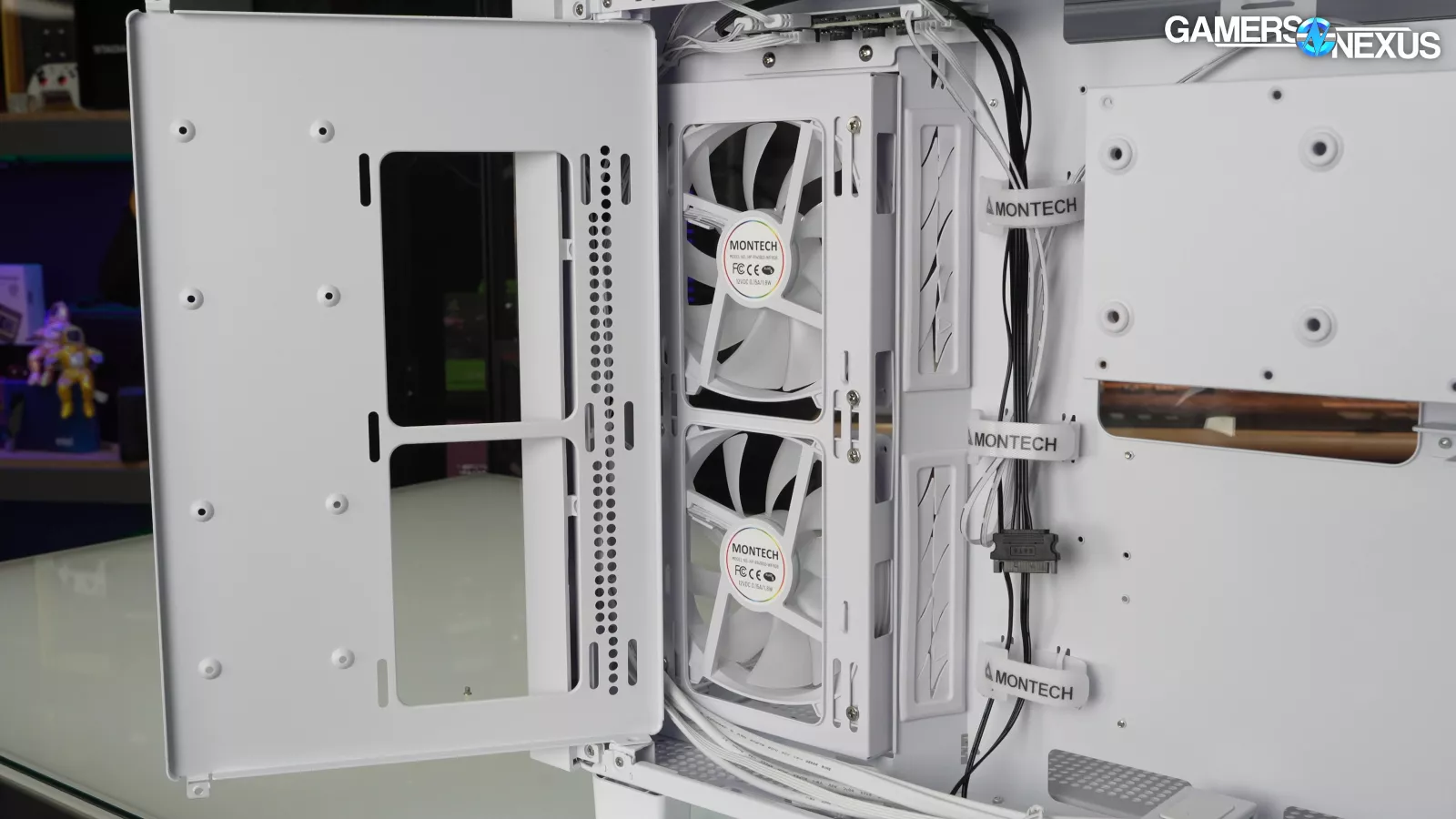 Montech King 65 Pro Case Review & Benchmarks: Cable Management ...