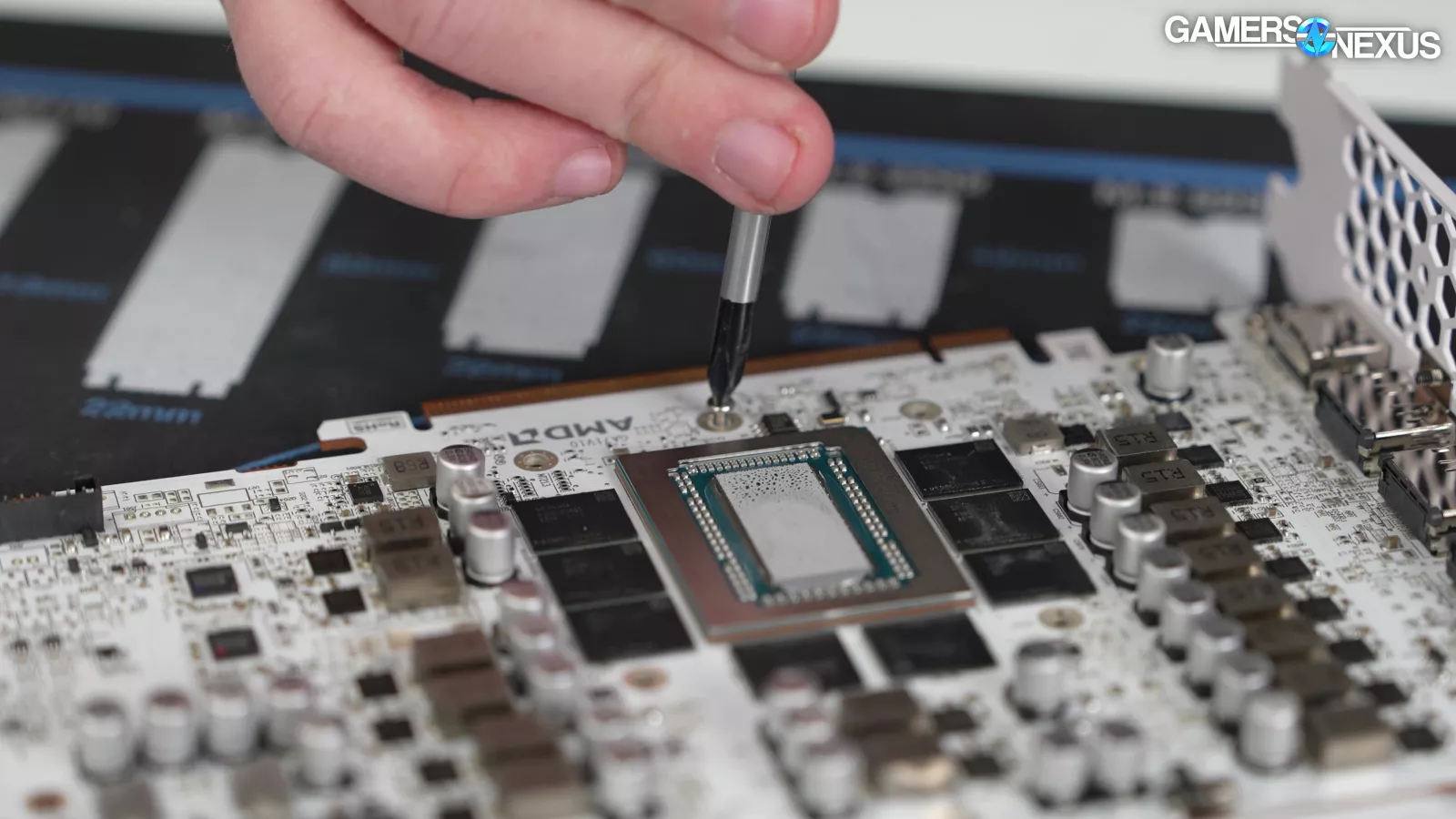 Wild Design: Yeston RX 9070 XT "Waifu" Sakura Sugar Atlantis GPU Review ...