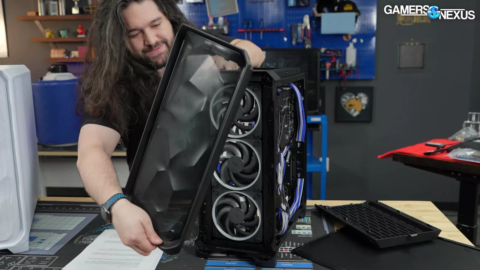 A New Best: Fractal Meshify 3 Case Review, Thermal Benchmarks, & Noise ...