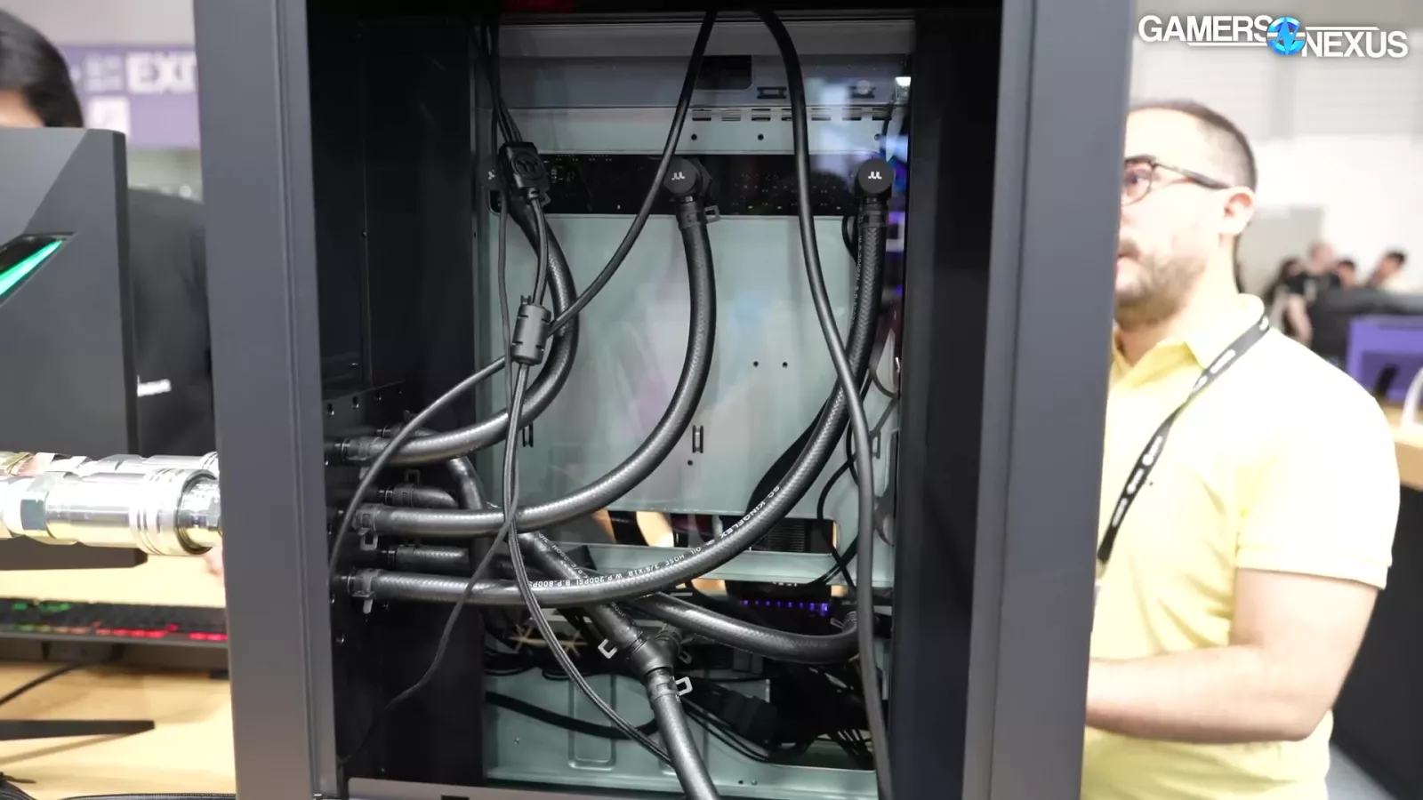 Thermaltake Immersion Cooling, View 390 Air, Minecube Cooler, & TR200 ...