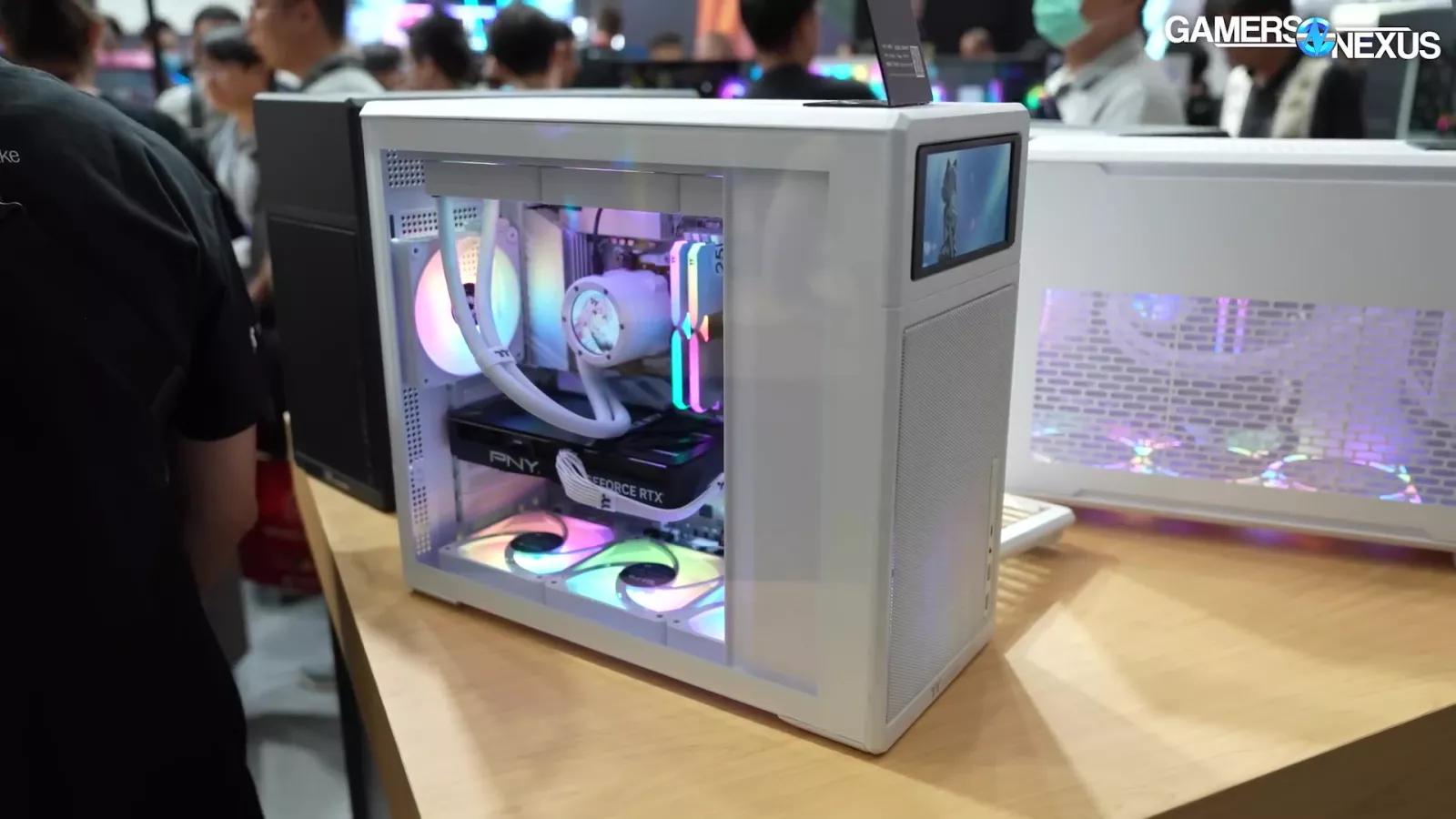 Thermaltake Immersion Cooling, View 390 Air, Minecube Cooler, & TR200 ...